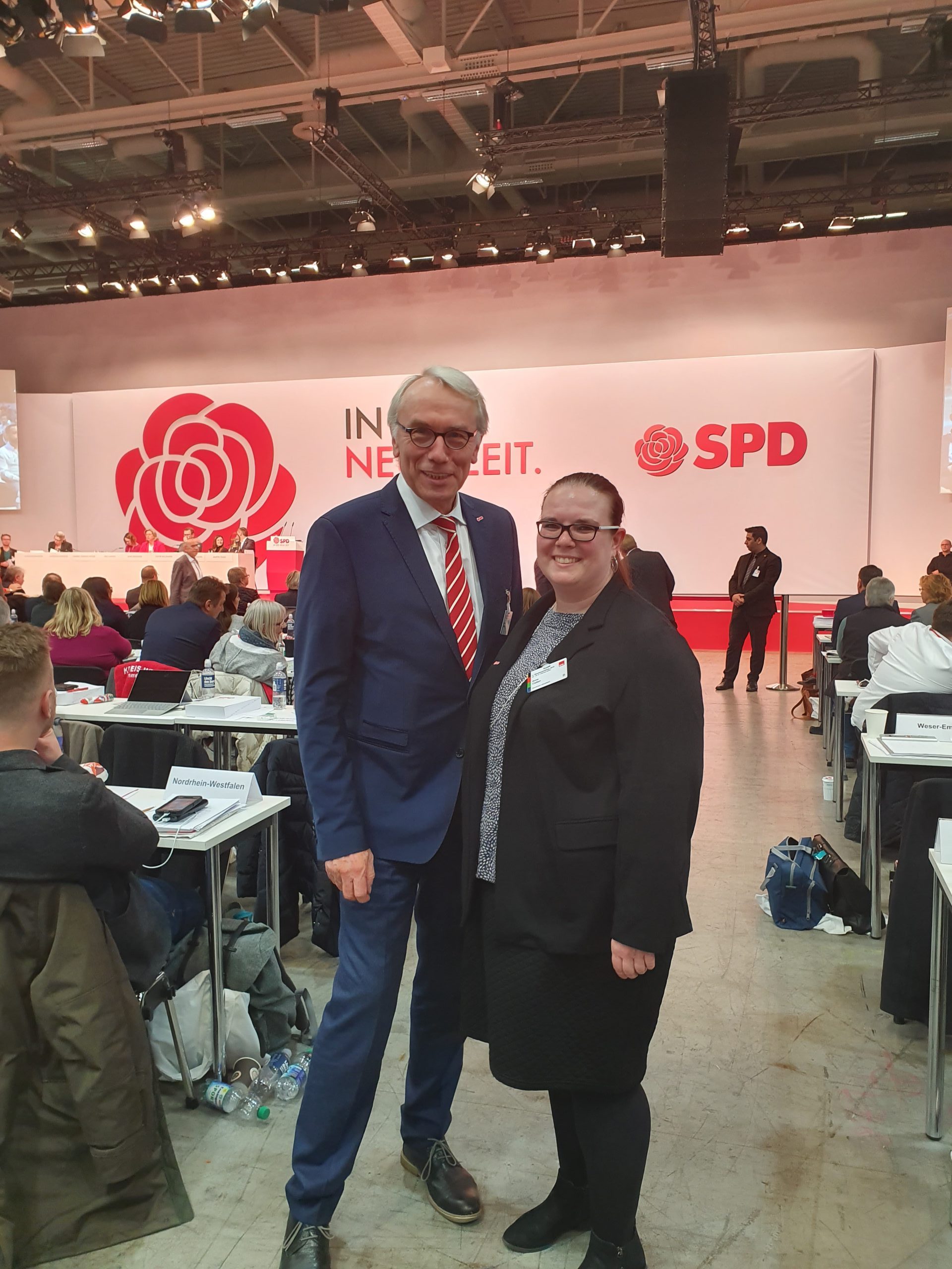 Optimistisch kommen Anne Claßen und Bernhard Daldrup vom SPD ...